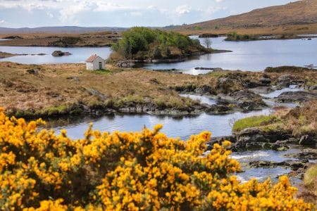 Ultimate Guide to Hiking in Connemara & the West of Ireland